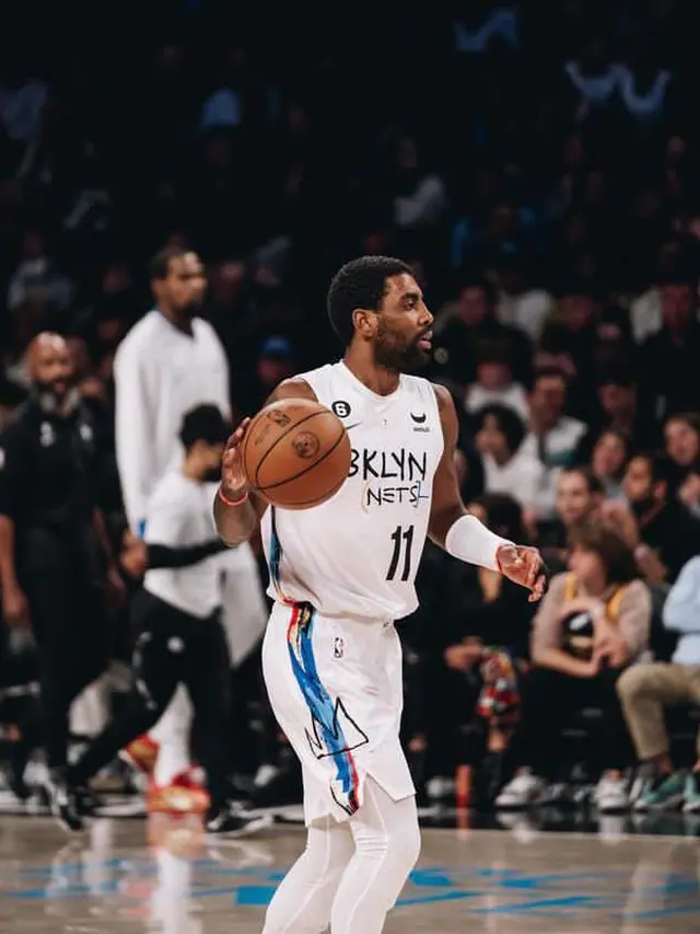 Setelah Insiden Anti-Semit Selesai, Kyrie Irving Berusaha Fokus ke ...