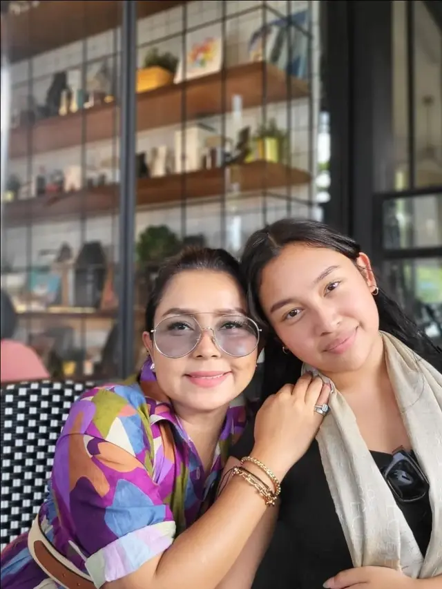 7 Transformasi Mayangsari Muda hingga Usia 50an, Bangga Tak Pernah Oplas - Hot Liputan6.com