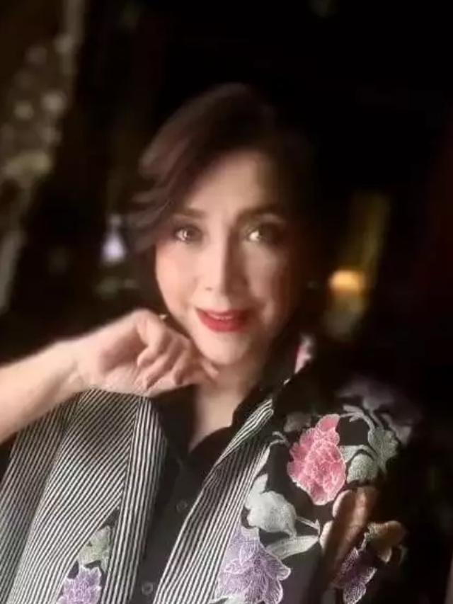 Potret Widyawati yang Terus Eksis di Industri Hiburan, Cantik Sejak ...