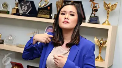 7 Potret Ameena Perdana Masuk Sekolah, Momen Atta Antarkan Putrinya Dipuji - Hot Liputan6.com