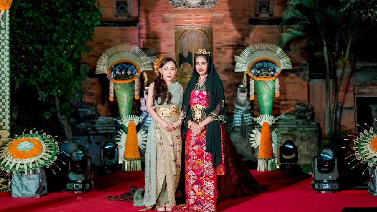 Selebgram Putri Permata Dapat Pujian Princess of Bahrain - ShowBiz ...