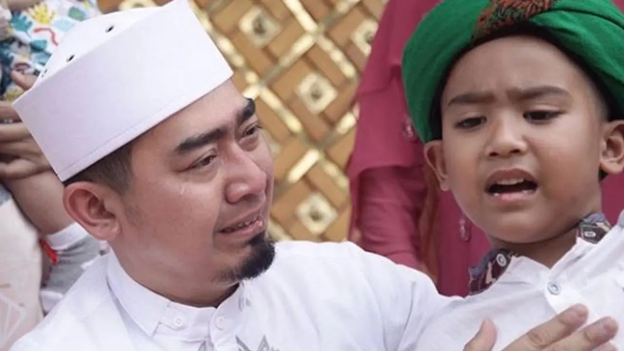 5 Profil Menarik Ustaz Solmed: Prestasi, Dakwah, dan Kontroversi yang ...