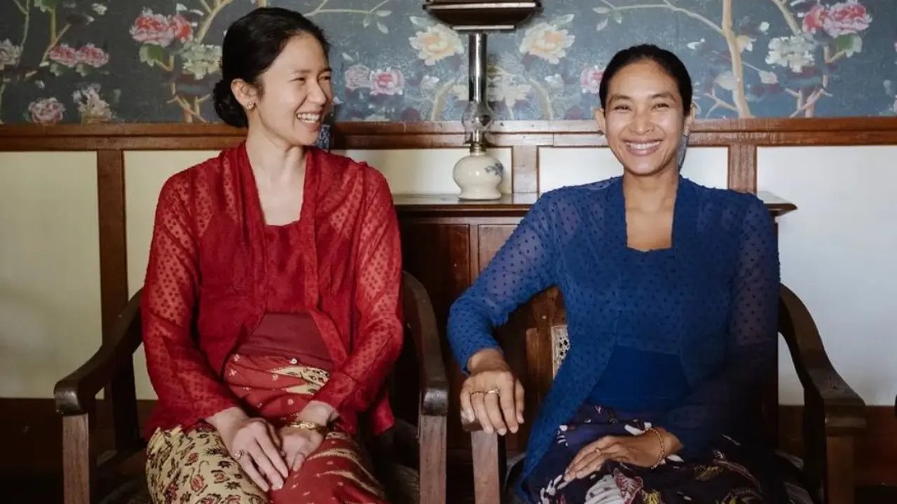 Laura Basuki dengan Busana Wastra Nusantara, 9 Potret Cantiknya Permanen