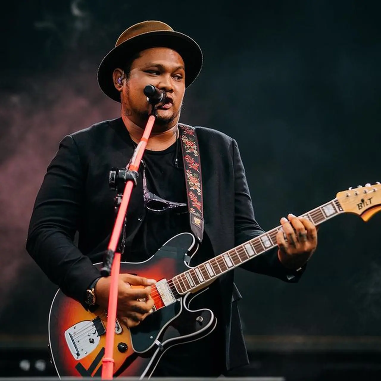 Pajang Foto Viral Mirip Virgoun, Ivan Gunawan Minta Maaf dan Mengaku ...