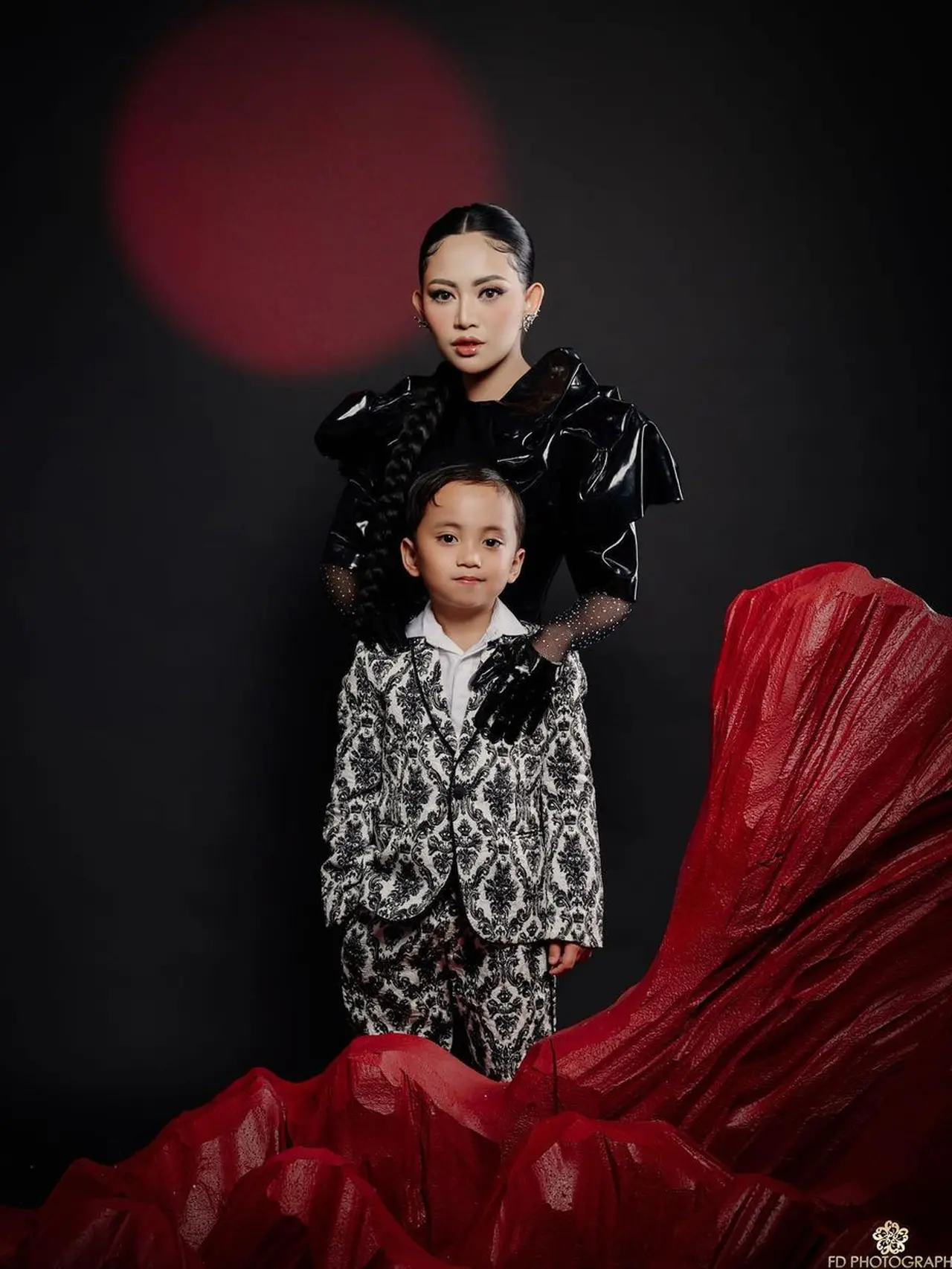 Xabiru Anak Rachel Vennya Menang Lomba Sepatu Roda, Gaya Parenting Sang ...