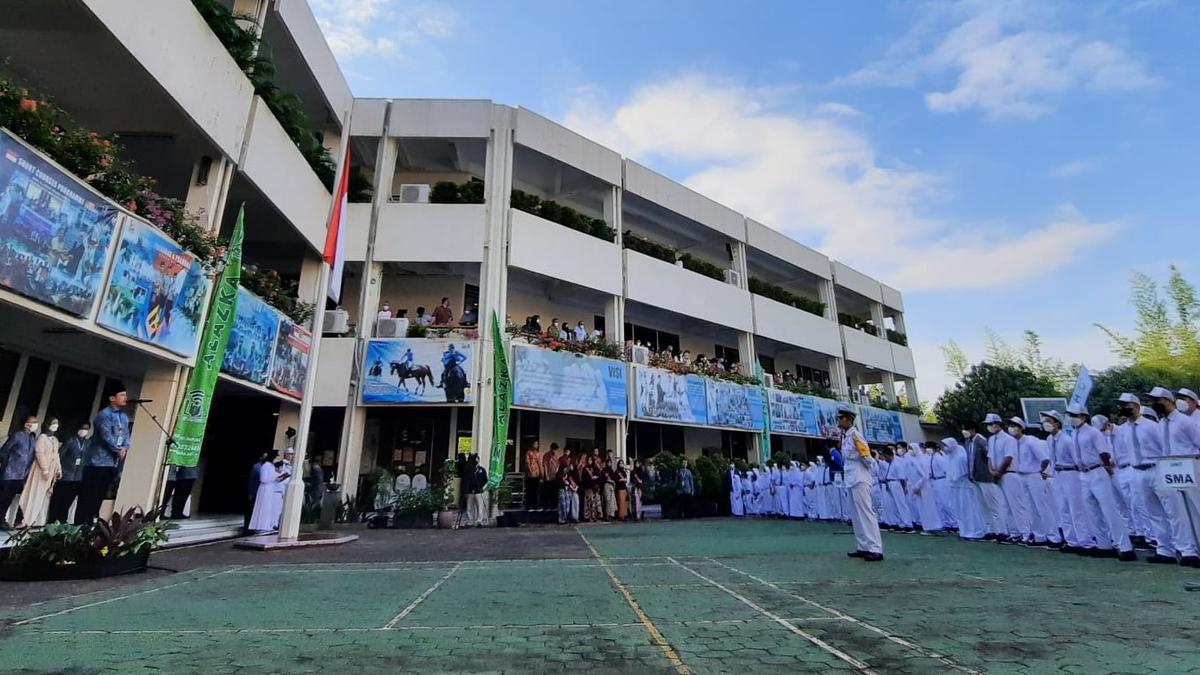 Semangat Guru dan Siswa Alazka Sambut Kurikulum Merdeka Belajar ...