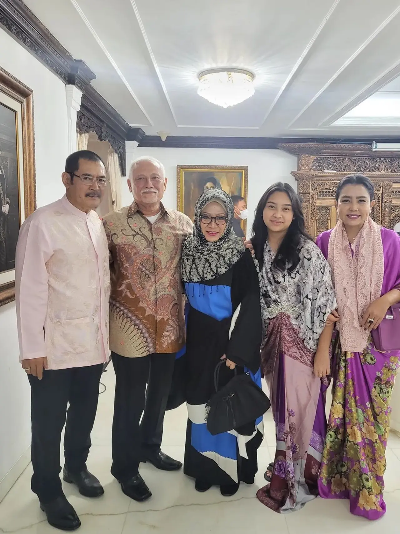 7 Potret Khirani Anak Mayangsari di Keluarga Cendana, Dekat Tutut Soeharto - Hot Liputan6.com