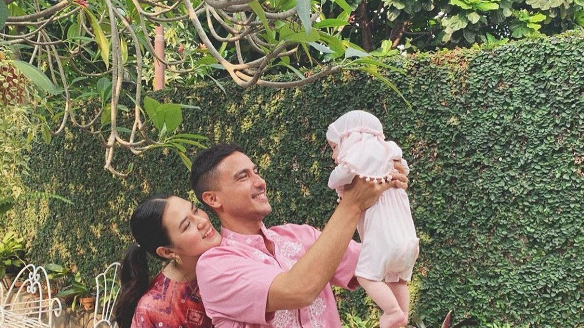 Potret Kedekatan Hamish Daud dan Zalina Wyllie - Entertainment Fimela.com