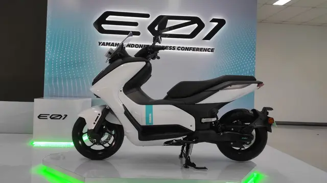 Tampilan Mirip, Yamaha E01 Bakal Dirilis Sebagai NMax Listrik ...