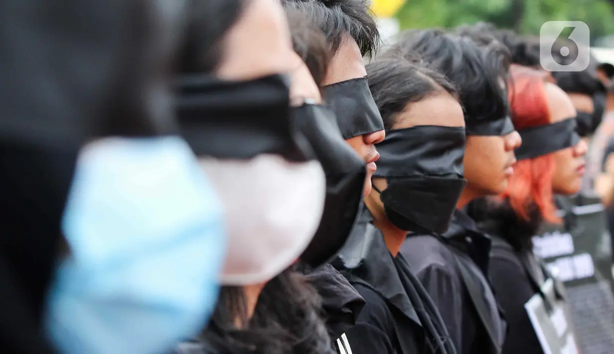 17 Tahun Aksi Kamisan, Aktivis HAM Berdiam Diri dan Tutup Mata - Foto ...
