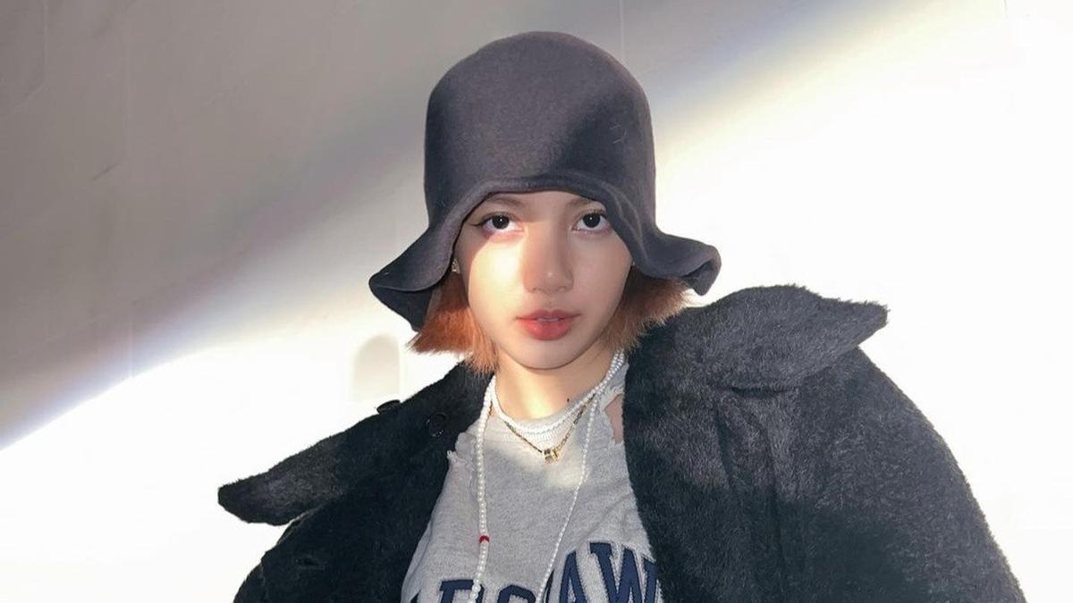 Lengkapi Penampilanmu dengan Padu Padan Topi ala Lisa BLACKPINK ...