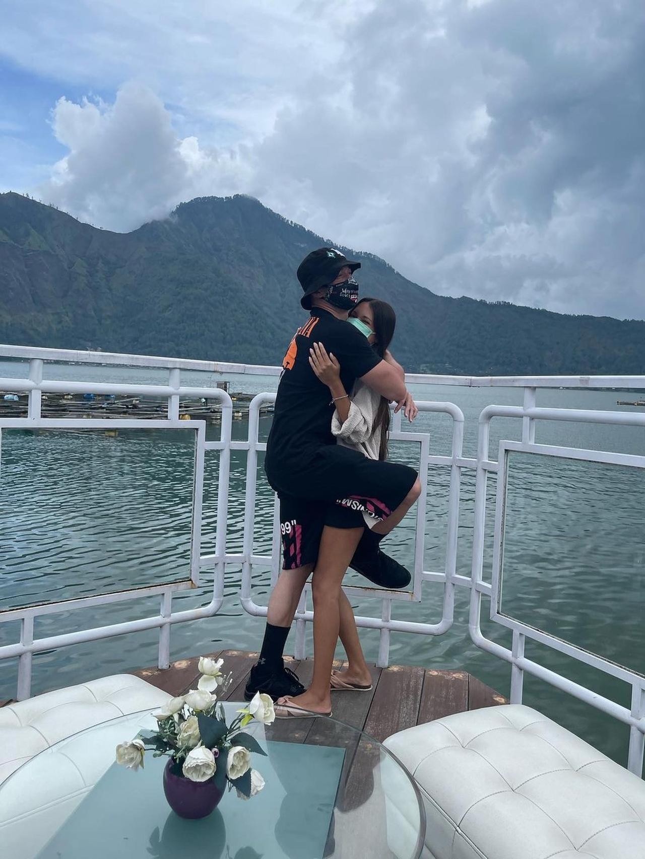 7 Potret Ria Andrews dan Stefan William Awal Menikah, Pernikahan ...