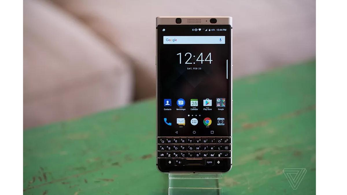 TCL Besut Penerus BlackBerry KeyOne - Tekno Liputan6.com