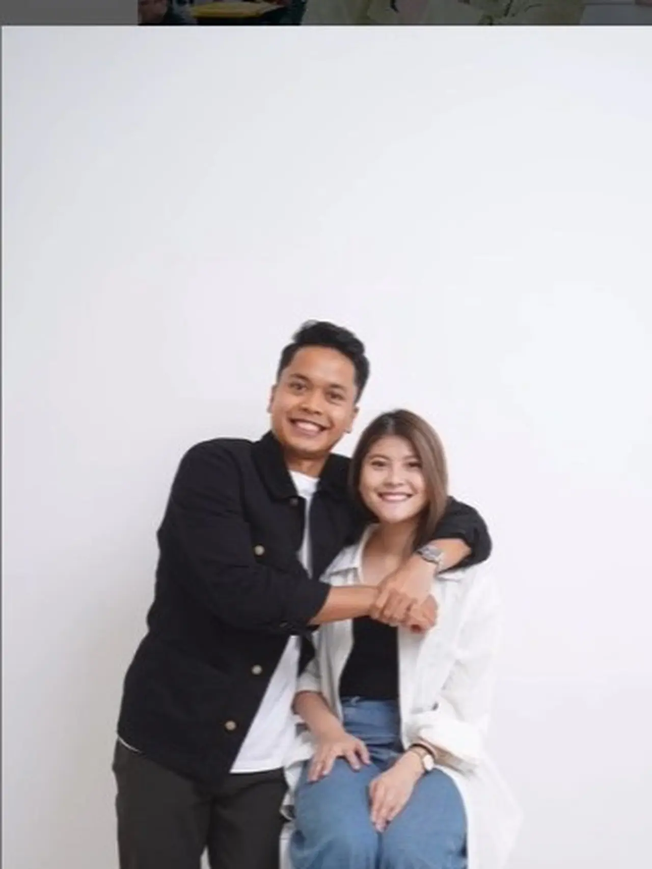 6 Potret Mesra Anthony Ginting dan Mitzi Abigail, Baru Dilamar Setelah 7 Tahun Pacaran - Hot ...