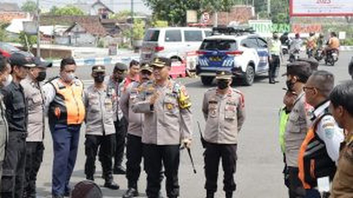 Polisi Larang Konvoi Pada Malam Tahun Baru 2023 di Kota Probolinggo - Surabaya Liputan6.com