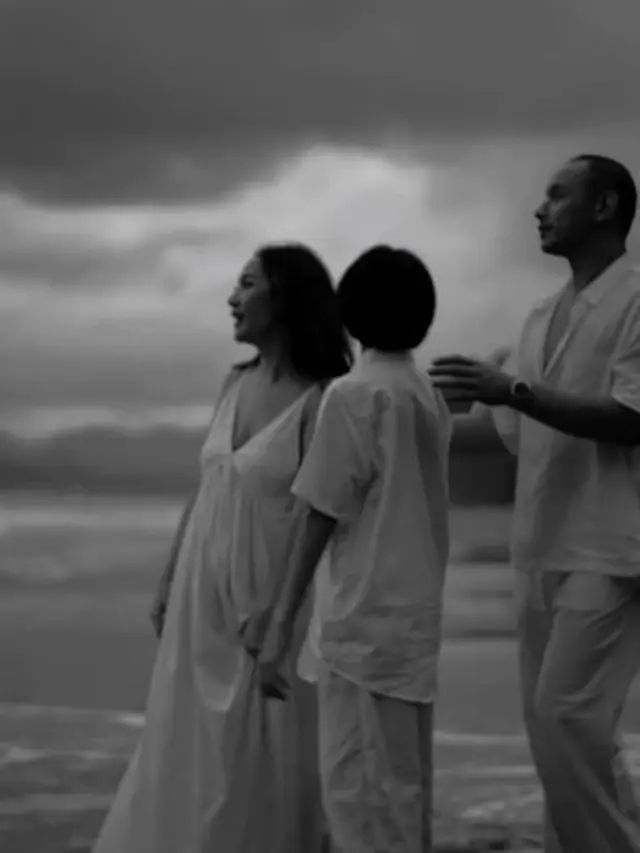 Bagi Pesan Haru di Hari Pernikahan, Ini 6 Potret BCl, Noah Sinclair dan Tiko Aryawardhana - Hot ...