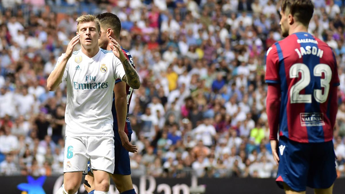 Zinedine Zidane Konfirmasi Cedera Toni Kroos - Spanyol Bola.com