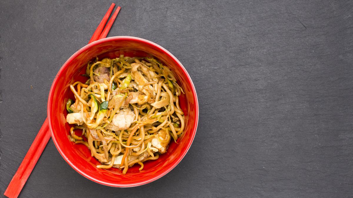 Resep Mie Goreng Sayur Sederhana yang Pedas Tapi Nikmat