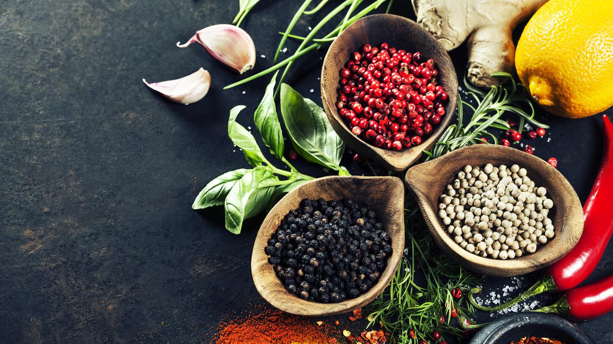 Mengenal Perbedaan Lada, Merica dan Ketumbar