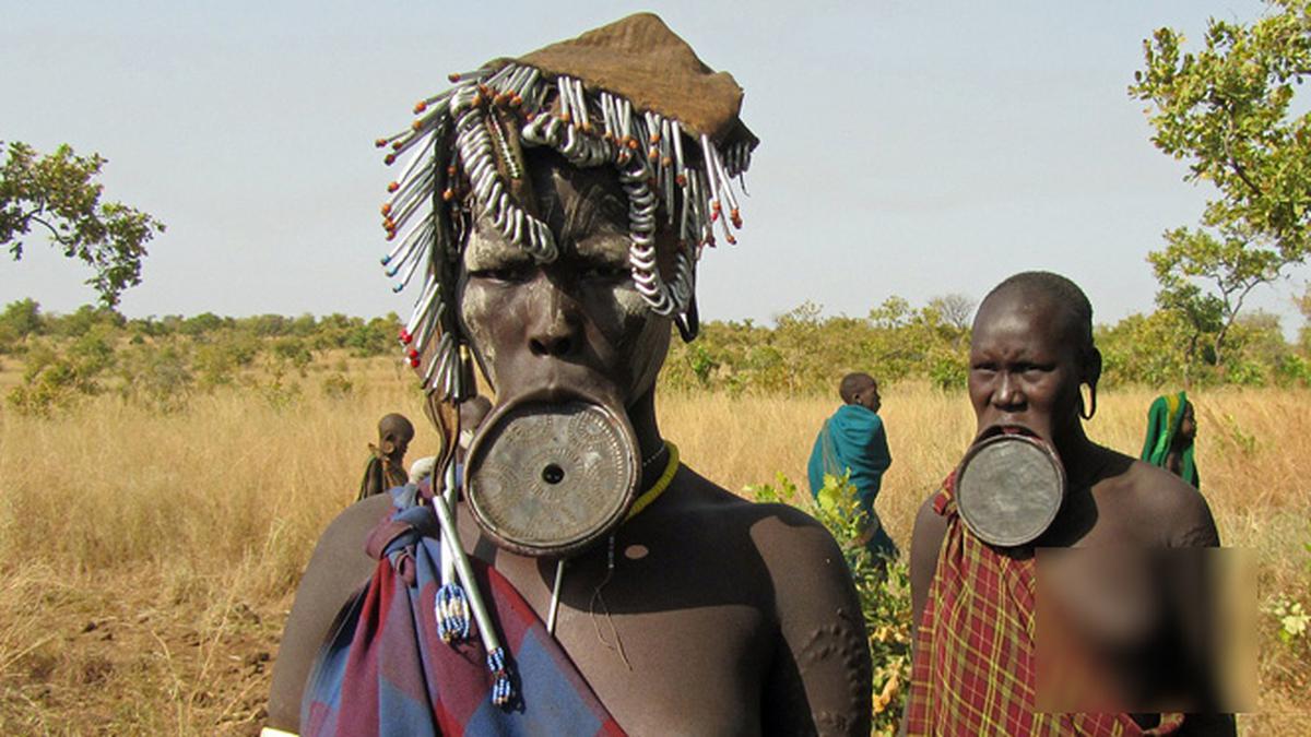 5 Suku yang Menghindari Peradaban Modern - Citizen6 Liputan6.com