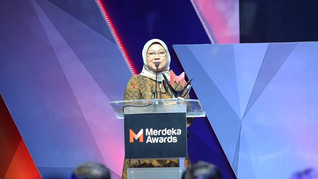 Hadirkan Berbagai Program Inovatif, Kemnaker Terima Penghargaan Merdeka ...