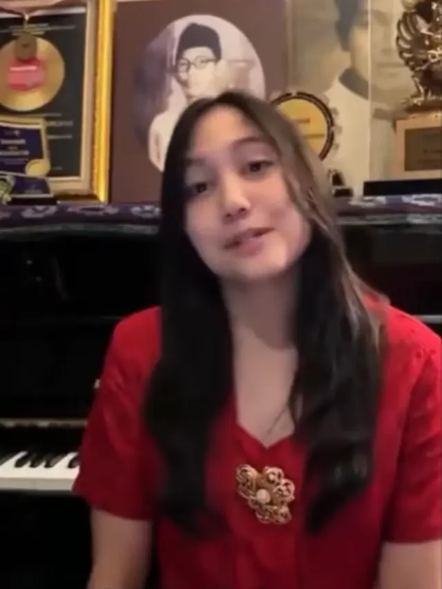 Paras Antea Putri Turk Cicit Buyut Keluarga WR Supratman Saat ...