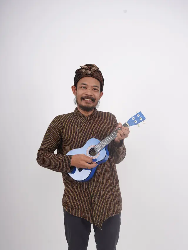 Lama Ciptakan Lagu, Pancal Kini Banting Setir Jadi Penyanyi Solo ...