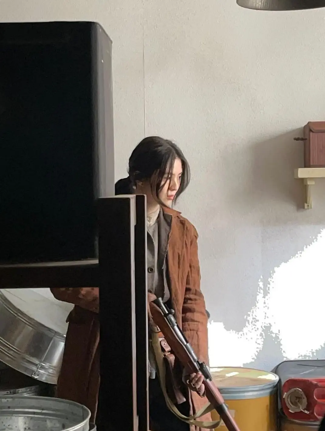 8 Potret Han So Hee di Balik Layar Gyeongseong Creature, Bikin Tak ...