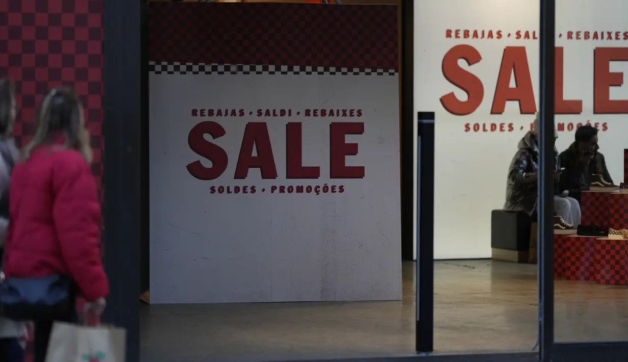 Inggris Naikkan Suku Bunga Tertinggi Dalam 14 Tahun - Foto Liputan6.com