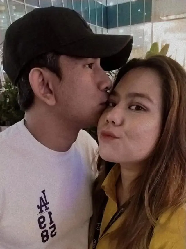 6 Potret Aji Yusman dan Istri, Saling Dukung ketika Kondisi Ekonomi Sedang Tak Baik - Hot ...