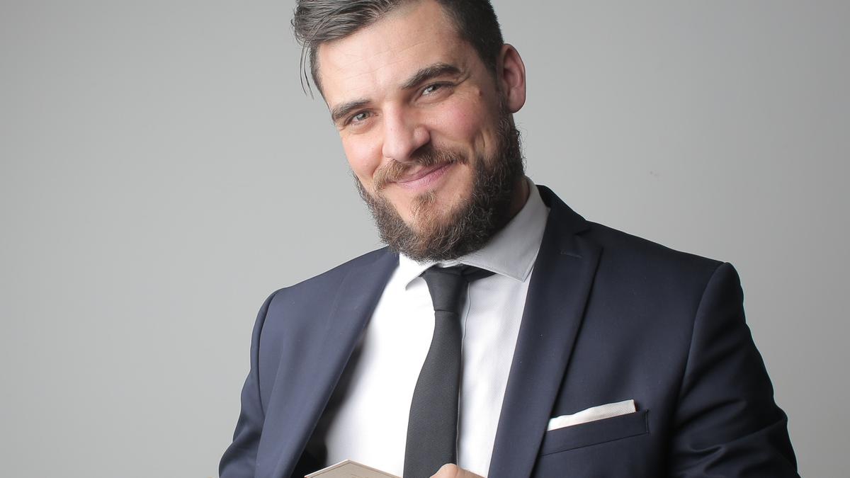 11 Cara Ikat Dasi yang Rapi dan Mudah Dipraktikkan - Hot Liputan6.com