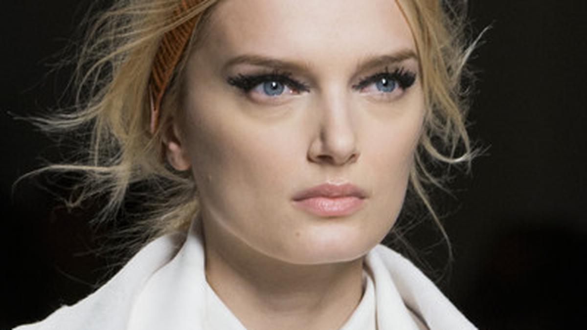 Taburan Bunga dan Permata di Milan Fashion Week