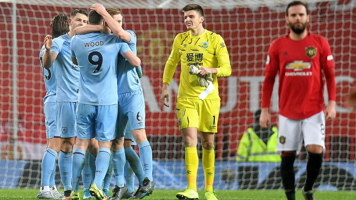 15 Meme Lucu dengan Tagar OleOut Ini Bikin Fans Manchester United Makin ...