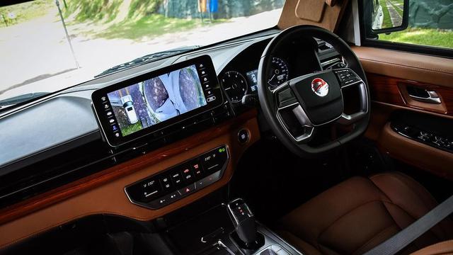 Spesifikasi Gahar Garuda Limousine, Mobil Pindad yang Digunakan ...