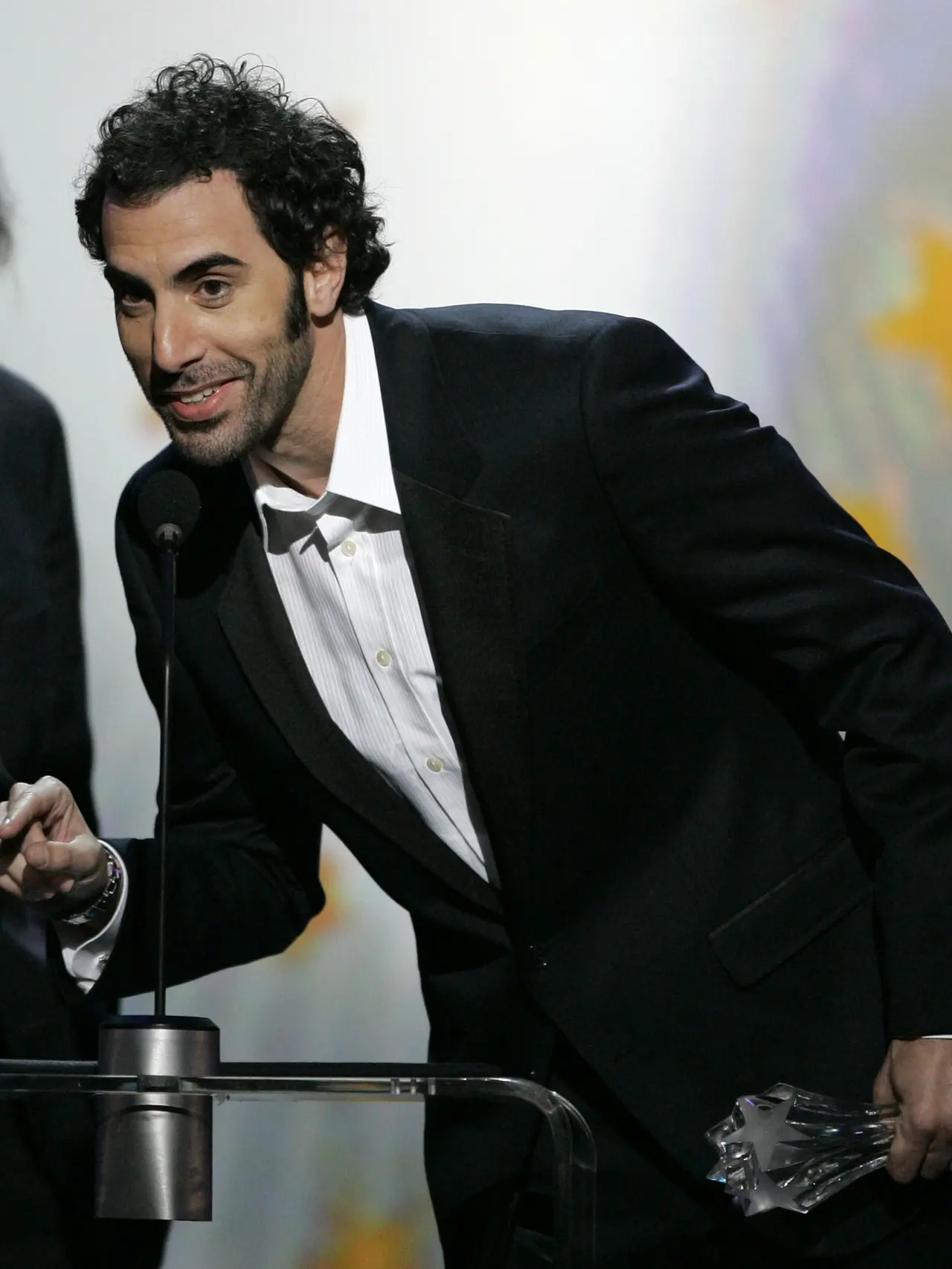 Profil Sacha Baron Cohen: Karier, Gaya Komedi dan Peran di Serial ...