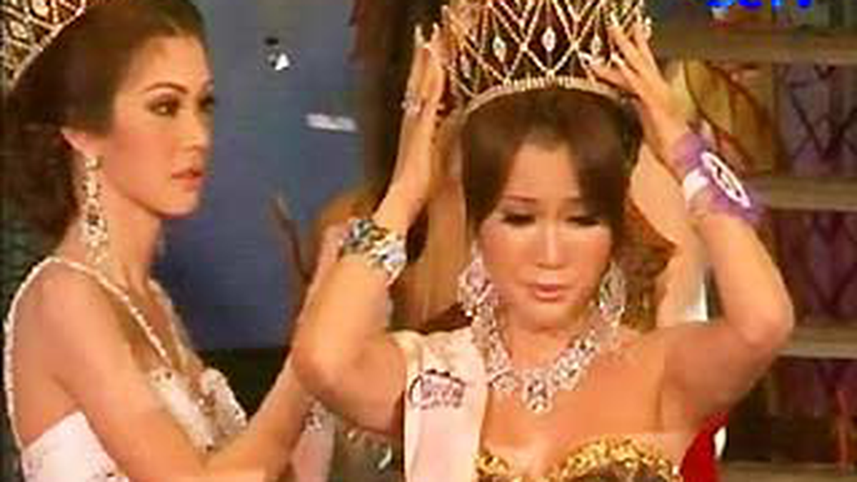 Jepang, Pemenang Kontes Ratu Waria 2009 - Global Liputan6.com