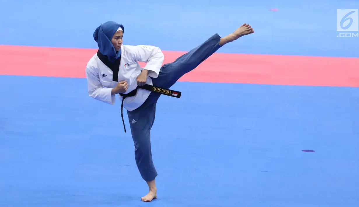 FOTO: Atlet Taekwondo Berhijab Sumbang Emas Pertama Indonesia di Asian Games 2018 - Foto ...