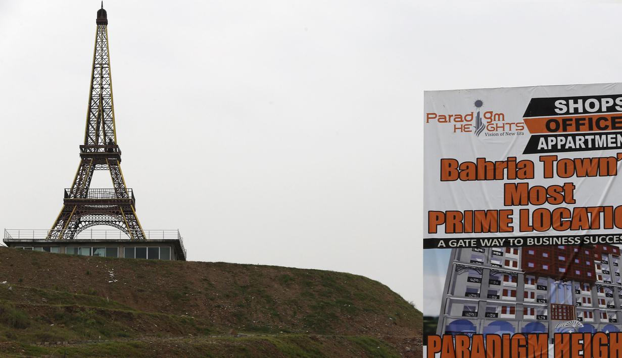 Memandangi Kembaran Menara Eiffel di Pakistan - Foto Liputan6.com