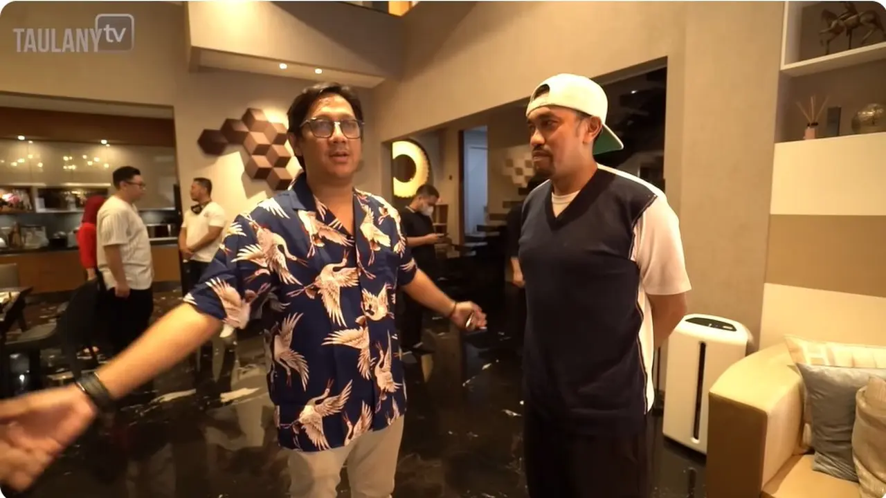 9 Potret Rumah Ahmad Sahroni, Anggota DPR RI yang Dijuluki Crazy Rich Tanjung Priok - ShowBiz ...