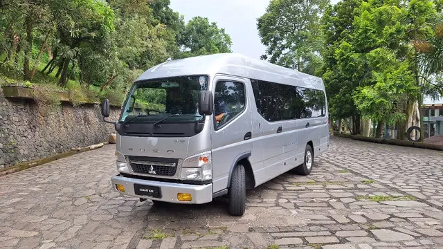 Mitsubishi Fuso Canter Bus Terbaru Bidik Sektor Wisata, Simak Keunggulannya - Otomotif Liputan6.com