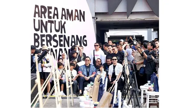 6 Potret AHY dan Ibas Yudhoyono Temani SBY Melukis di Pestapora, Support Sang Ayah - Hot ...