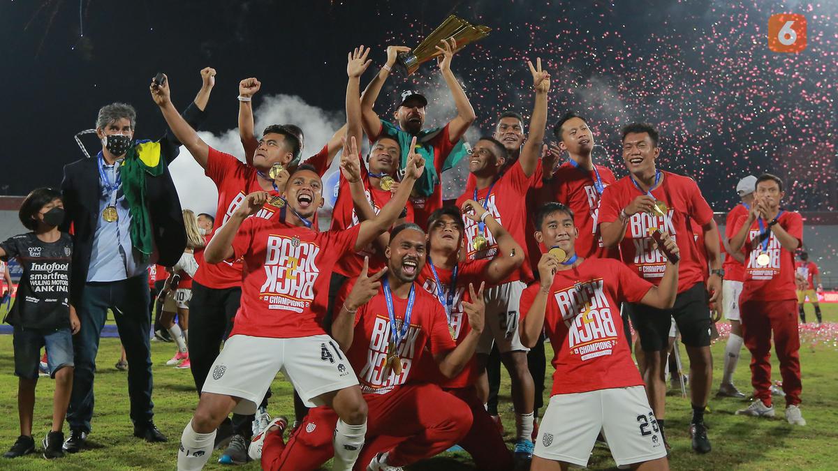 Daftar Nominal Hadiah Pemenang BRI Liga 1 2021/2022: Persebaya Panen ...