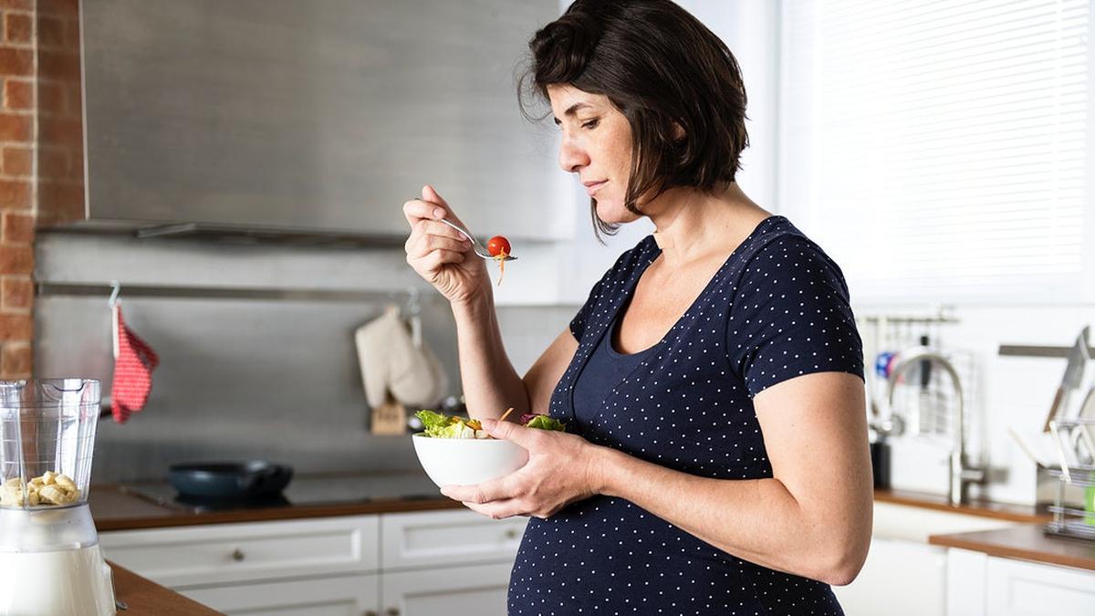 Daftar Makanan Rendah Garam yang Baik Dikonsumsi oleh Ibu Hamil
