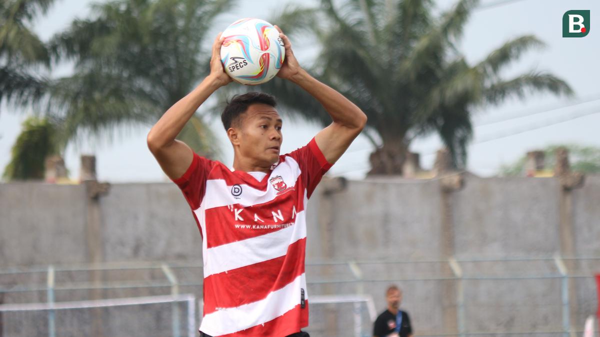 BRI Liga 1: Ikut Bantu Madura United Akhiri Kutukan, Koko Ari Araya Tetap Takzim kepada Persebaya