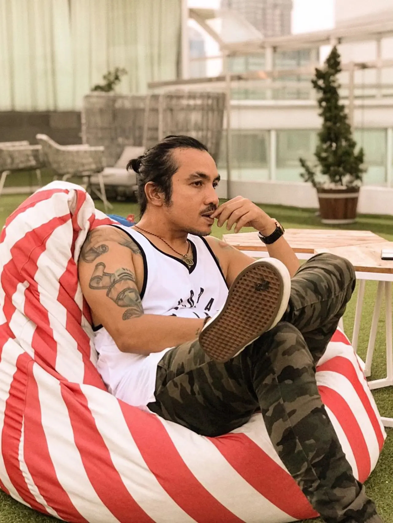 7 Potret Terbaru Komo Ricky 'Katakan Putus' yang Makin Macho - Hot ...