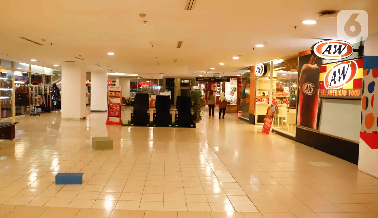 FOTO: Plaza Semanggi Sepi Bak Kuburan, Begini Penampakannya - Foto ...