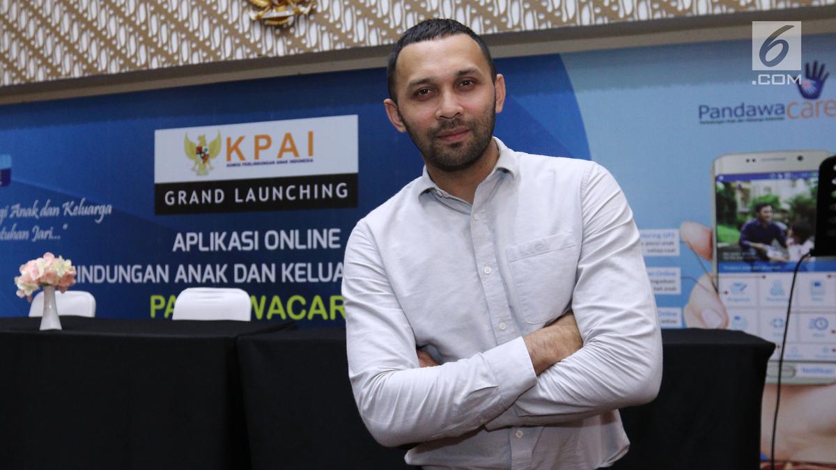 Alasan Teuku Zacky Larang Anak Pakai Gadget - ShowBiz Liputan6.com