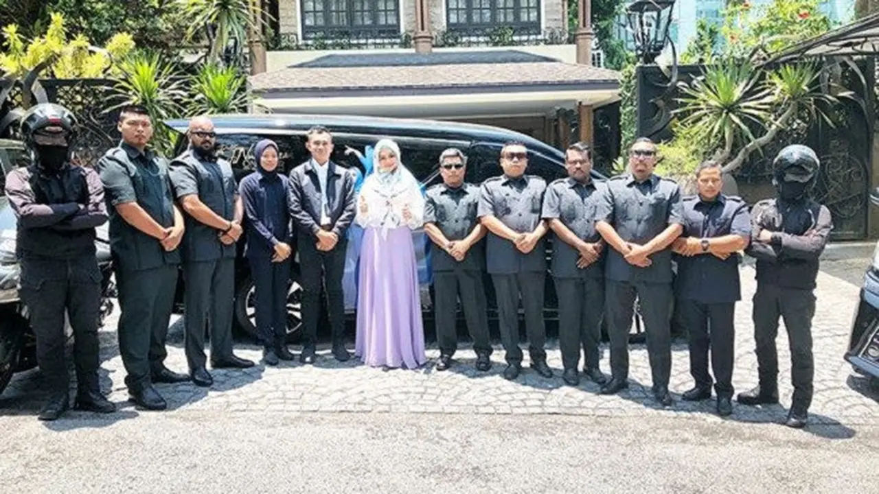 Mengintip Rumah Siti Nurhaliza, Mewah Bak Istana Sultan - Bisnis ...