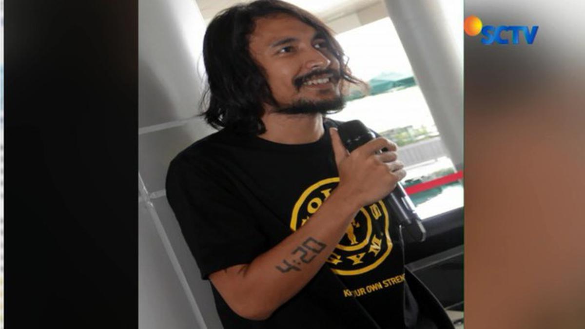 Tato 4:20 Milik Penyanyi Ello, Kode Waktu untuk Menikmati Ganja?