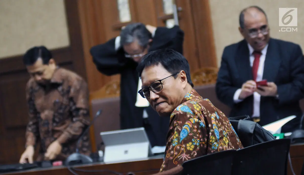 FOTO: Mantan Dirut PNRI dan Advokat Elza Syarief Bersaksi di Sidang Setya Novanto - Foto ...